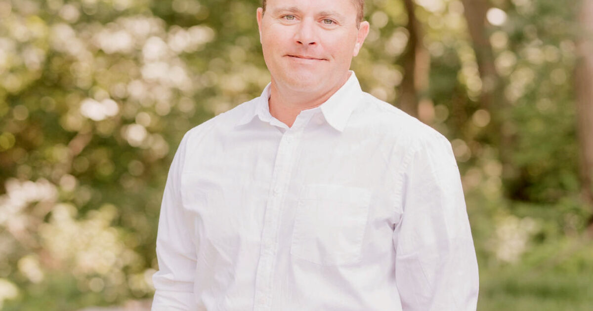 Trophy Properties and Auction | James Rafferty